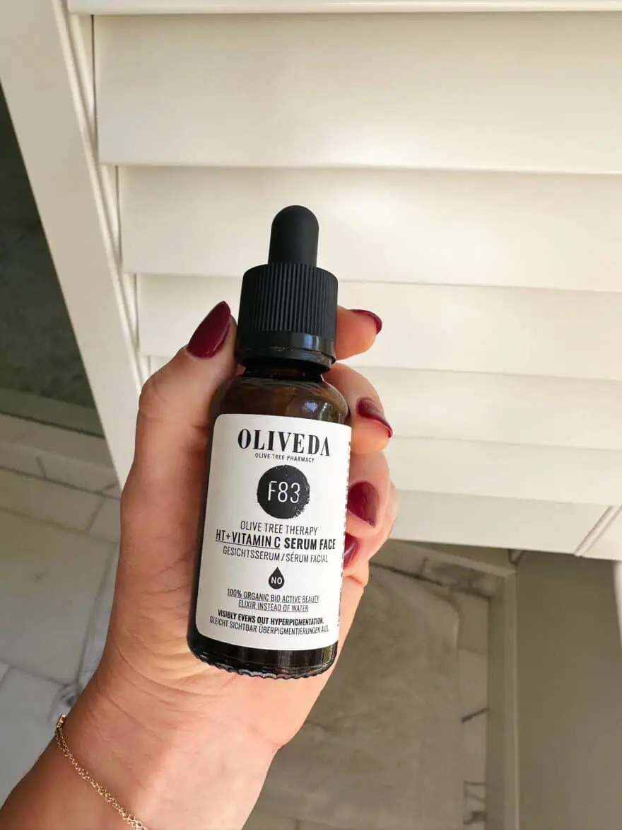 Oliveda Vitamin C Serum Review: Is It Worth It?